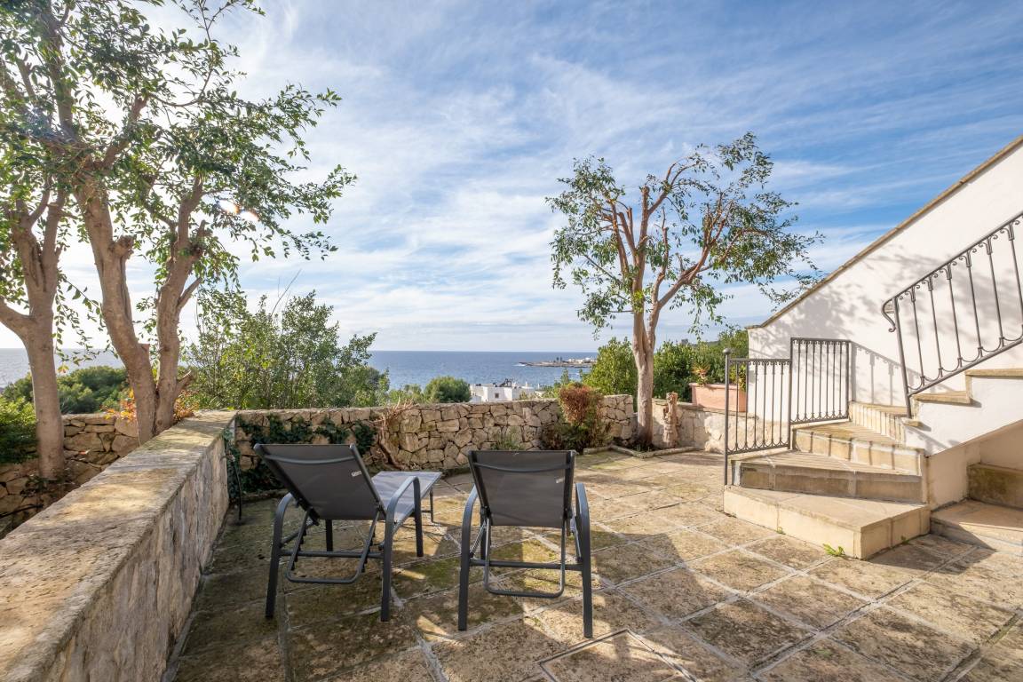 100 M² Huoneisto ∙ 3 Makuuhuonetta ∙ 4 Vierasta - Alezio