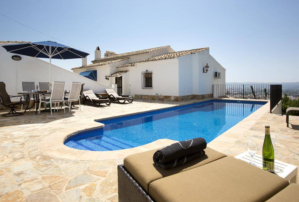 150 M² House ∙ 4 Bedrooms ∙ 8 Guests - Jávea
