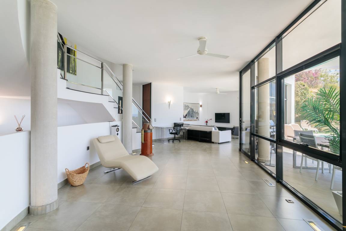 300 M² Villa ∙ 4 Bedrooms ∙ 10 Guests - El Campello