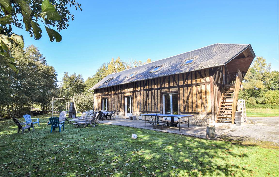 100 M² Maison De Vacances ∙ 4 Chambres ∙ 12 Personnes - Pont-Audemer