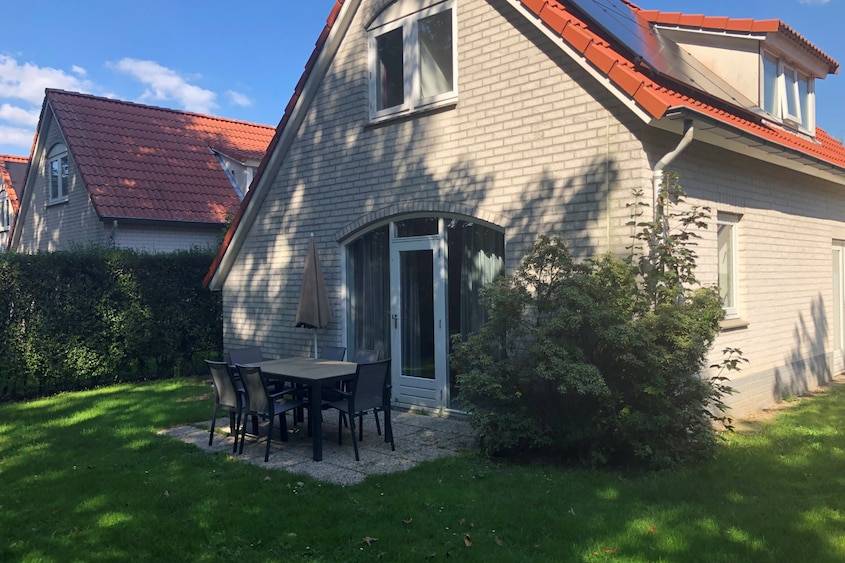 110 M² Villa ∙ 3 Bedrooms ∙ 6 Guests - Weeze