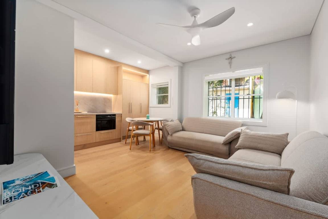 75 M² Apartment ∙ 2 Bedrooms ∙ 5 Guests - Coogee