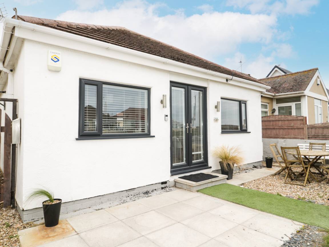 Cottage ∙ 2 Bedrooms ∙ 4 Guests - Towyn
