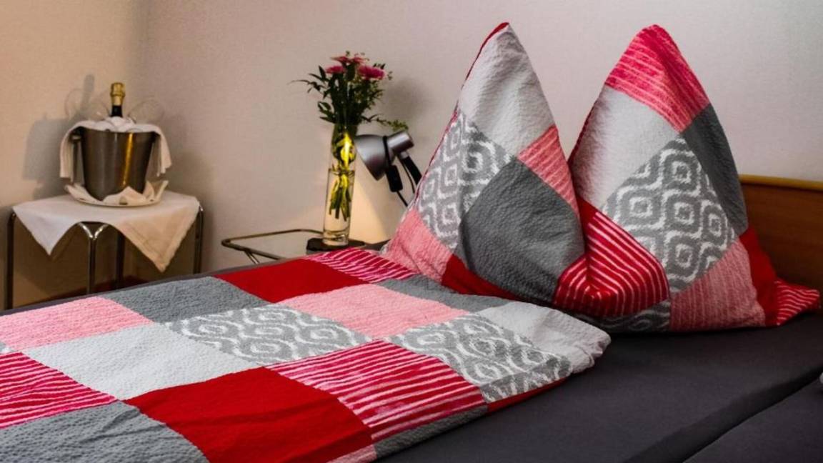 19 M² Hotel ∙ 3 Gäste - Krems an der Donau