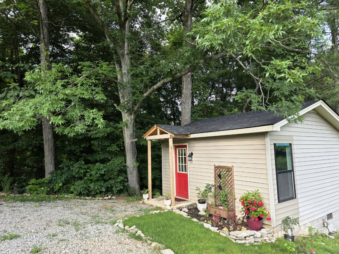 Casa ∙ 1 Habitación ∙ 2 Huéspedes - Smithville, TN