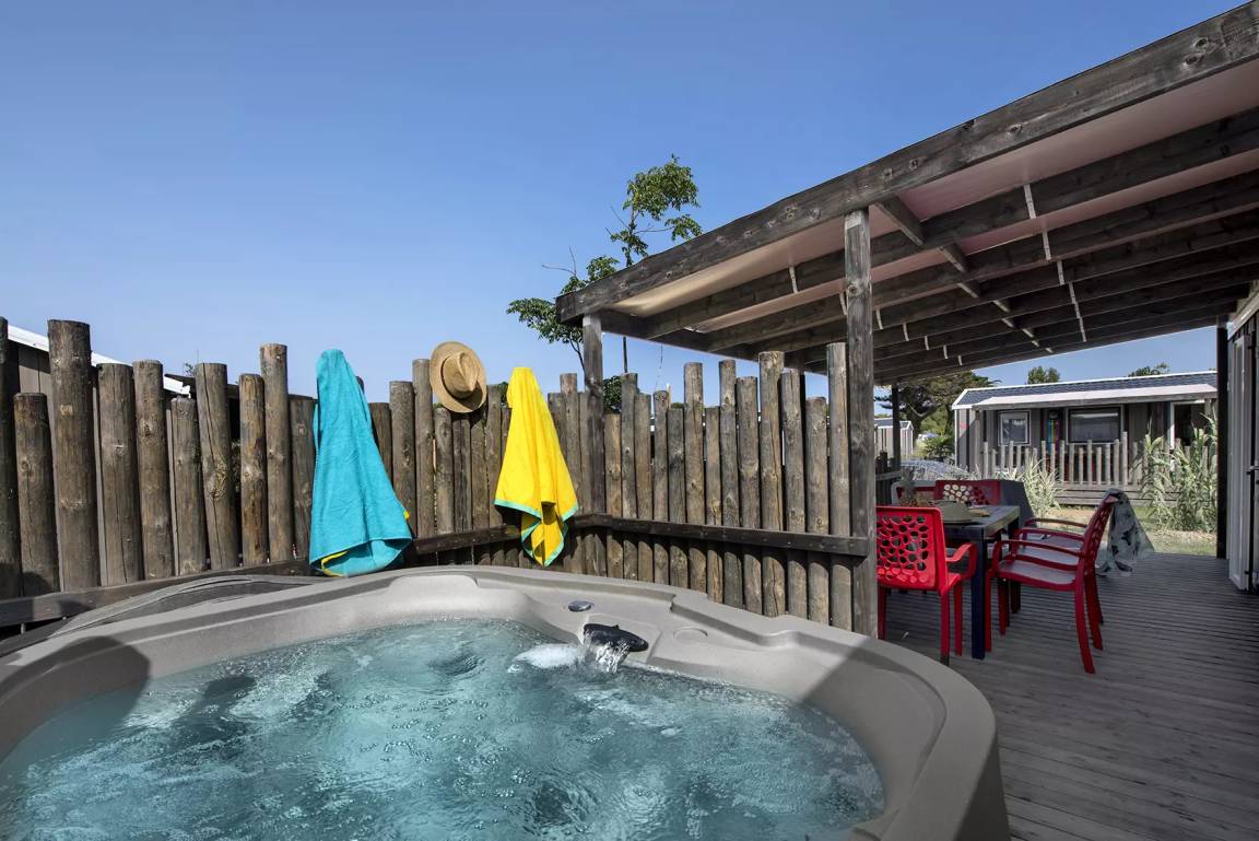 40 M² Camper/roulotte ∙ 3 Camere Da Letto ∙ 6 Ospiti - Olonne-sur-Mer