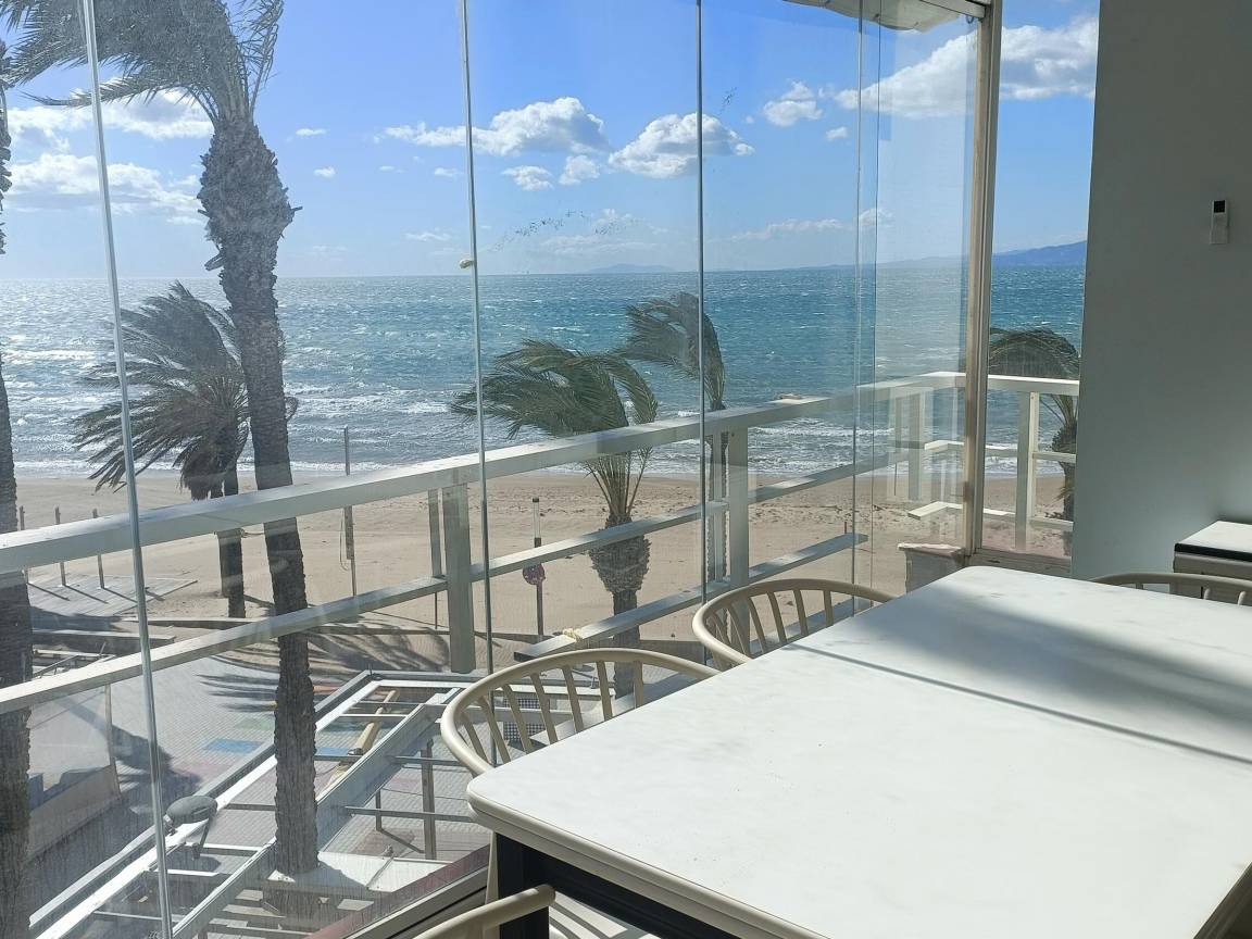 100 M² Apartamento ∙ 3 Habitaciones ∙ 8 Huéspedes - La Pineda