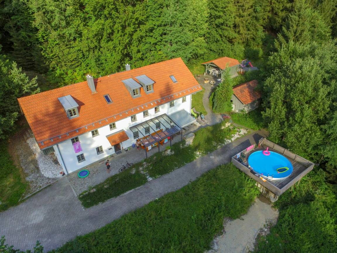 310 M² Ferienhaus ∙ 8 Schlafzimmer ∙ 25 Gäste - Arnbruck