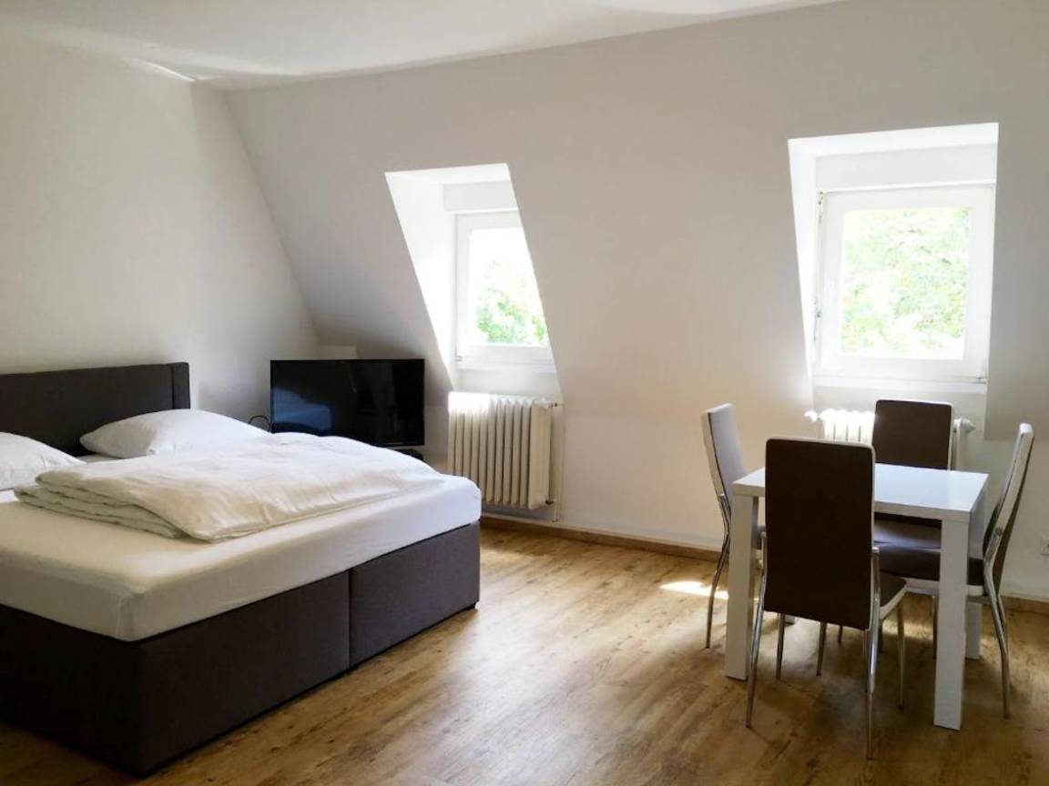65 M² Appartement ∙ 2 Chambres ∙ 5 Personnes - Cologne