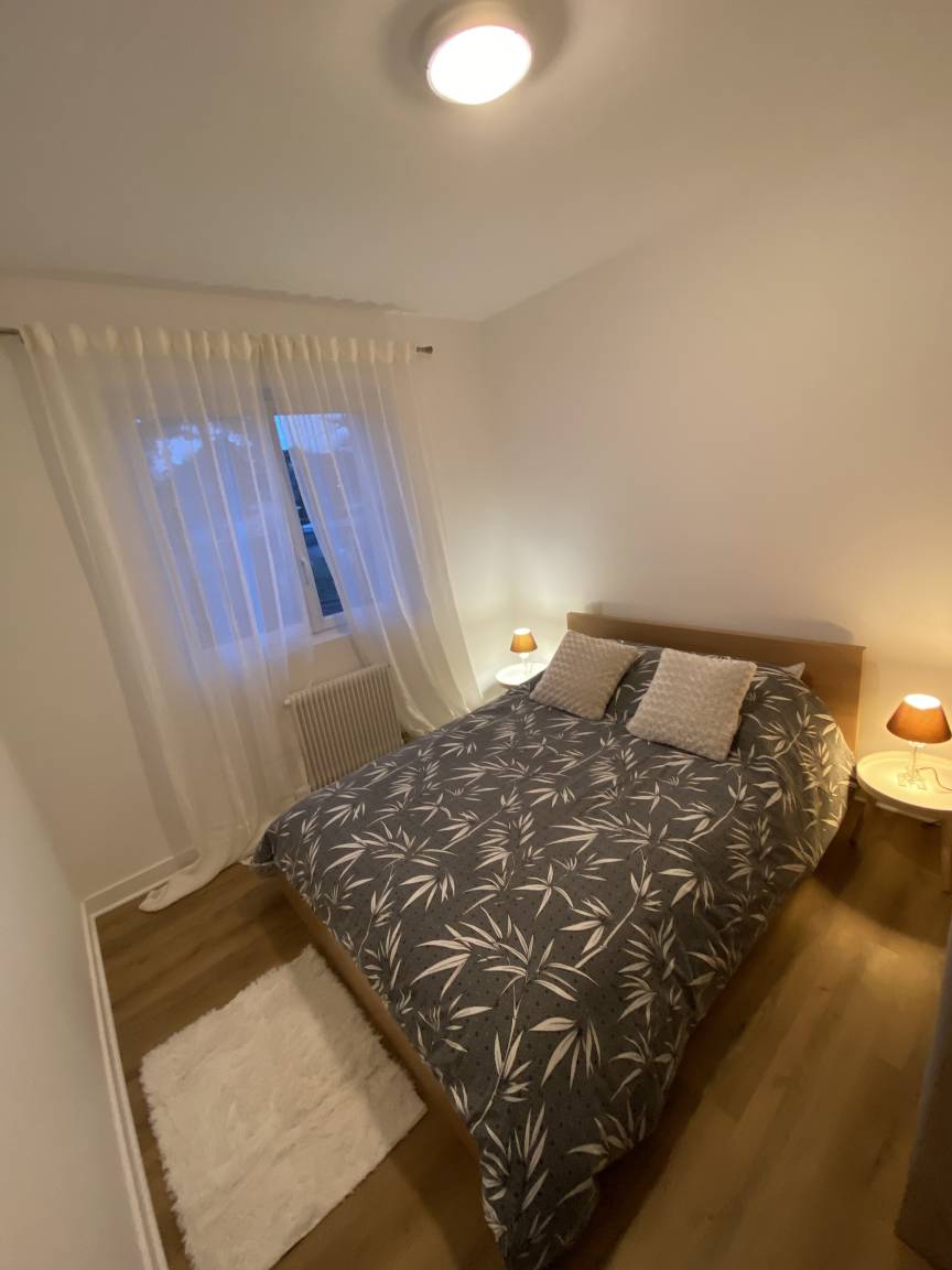 82 M² Apartment ∙ 3 Bedrooms ∙ 6 Guests - Angoulême