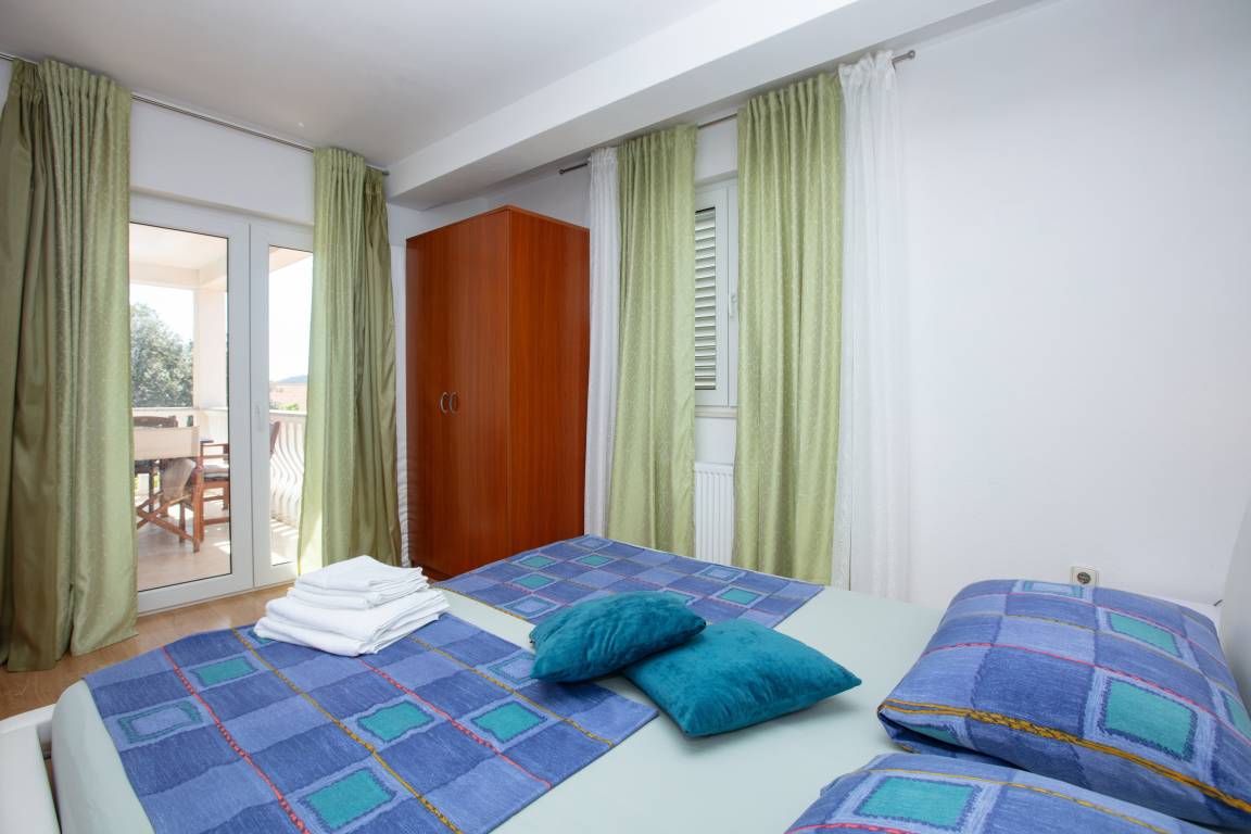 47 M² Apartment ∙ 2 Bedrooms ∙ 5 Guests - Rogoznica