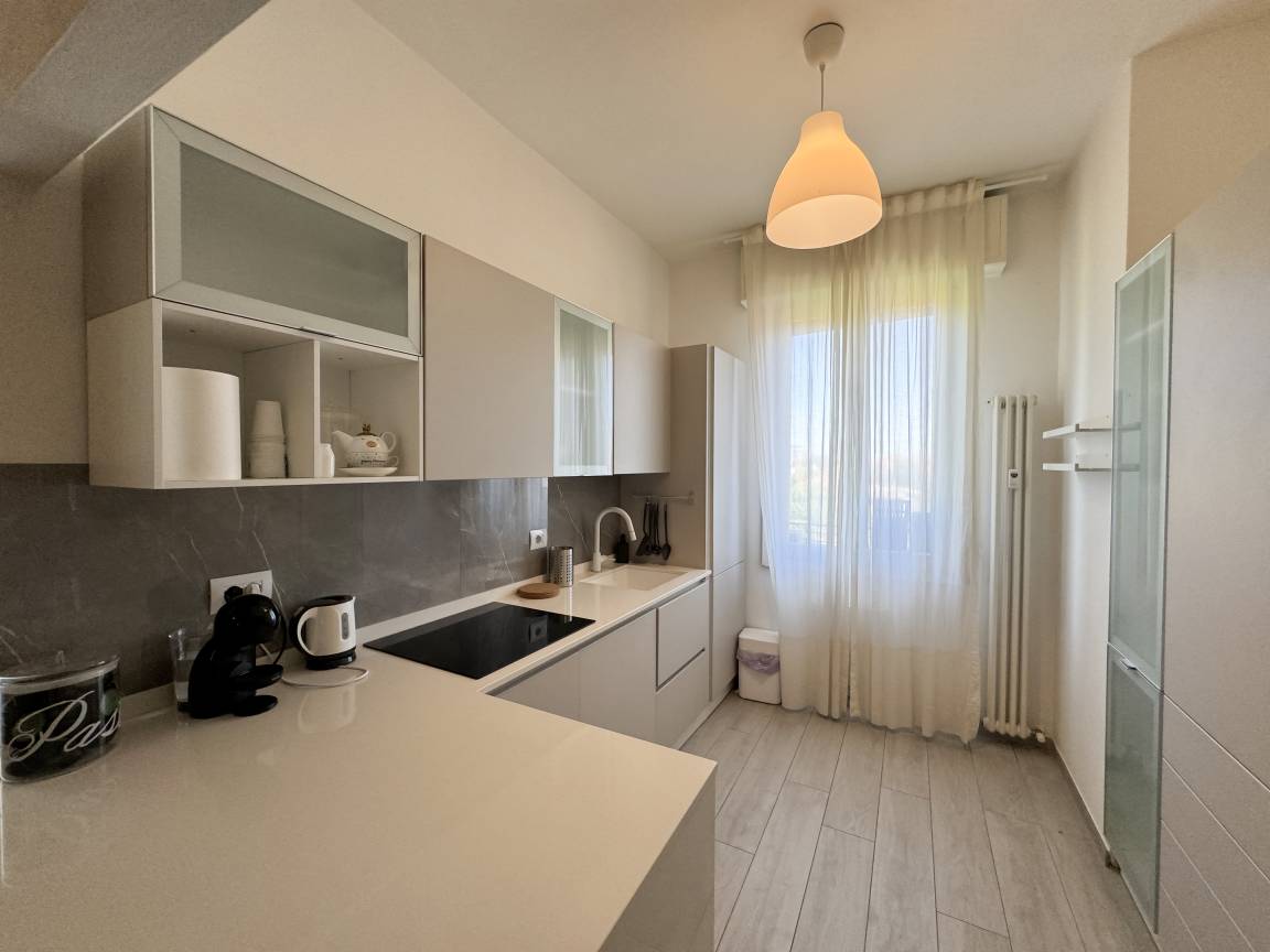 80 M² Apartamento ∙ 1 Habitación ∙ 2 Huéspedes - Módena