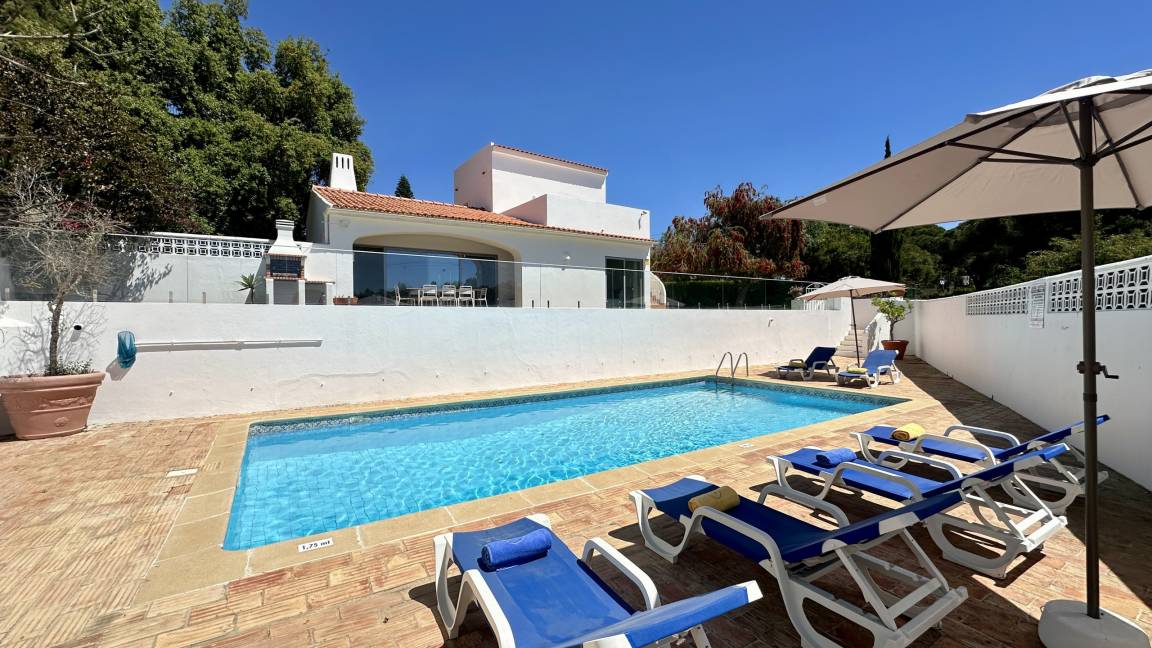 170 M² Villa ∙ 3 Bedrooms ∙ 8 Guests -