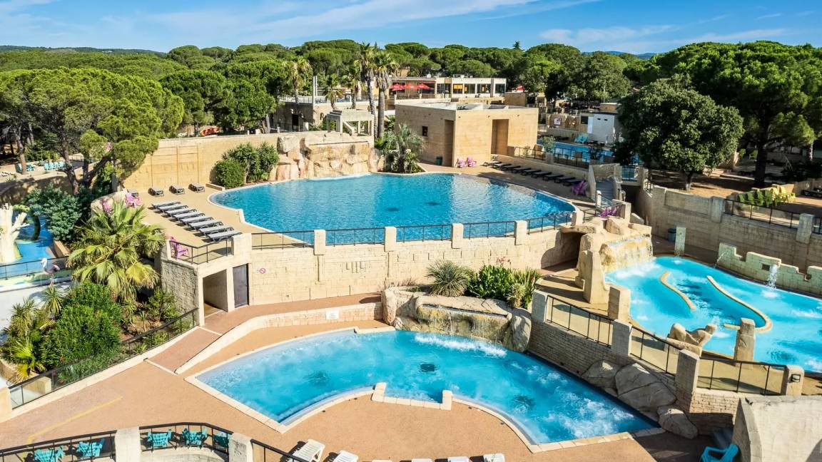 42 M² Caravan ∙ 3 Bedrooms ∙ 6 Guests - Vidauban