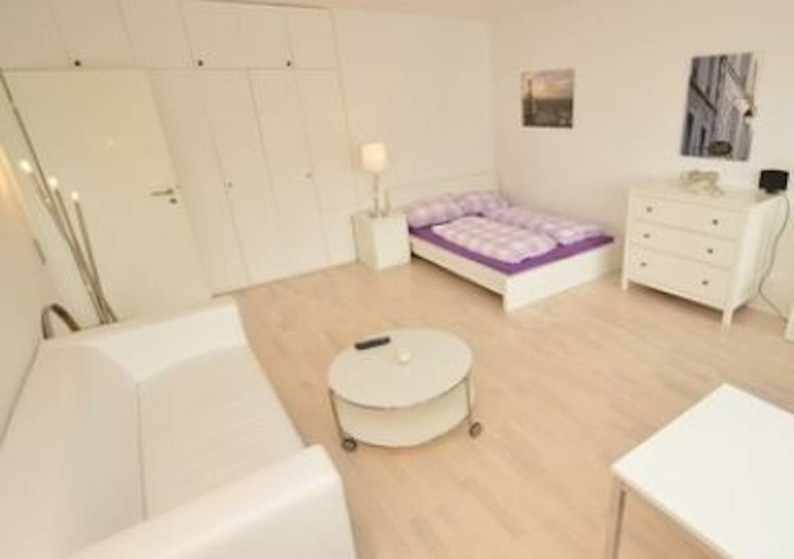 52 M² Apartment ∙ 1 Guest - Düsseldorf