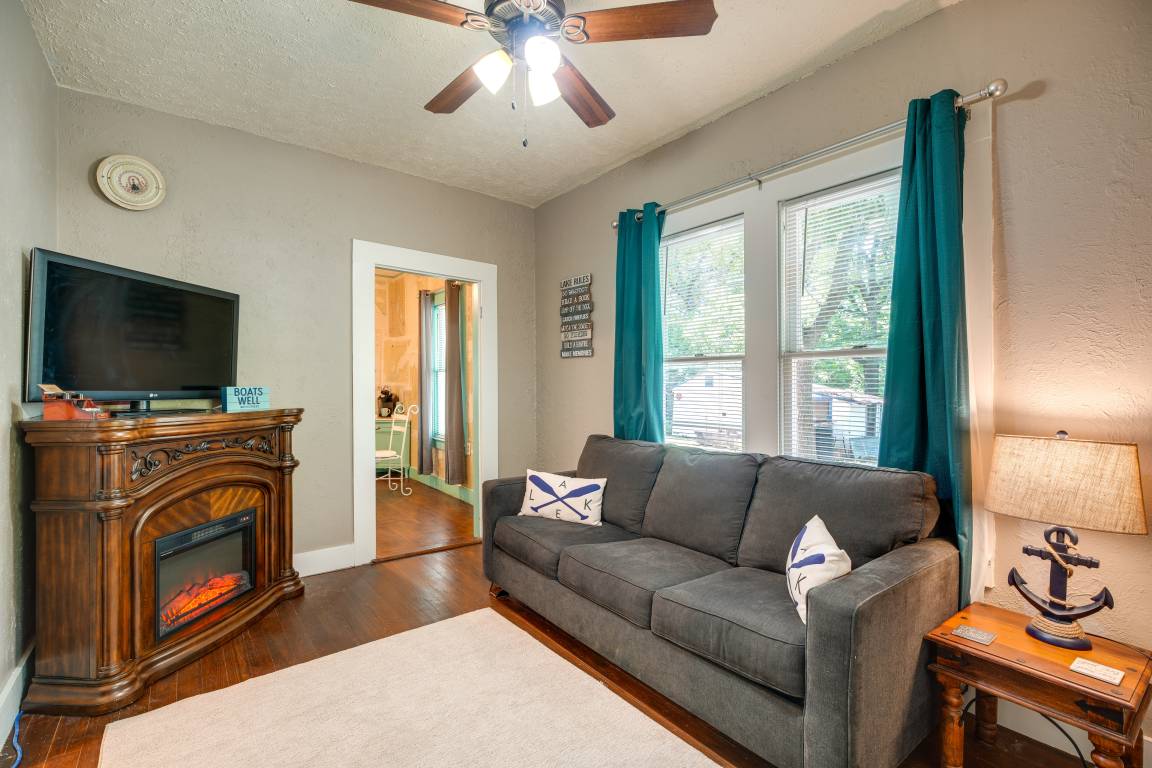 83 M² Cottage ∙ 1 Bedroom ∙ 4 Guests - New Braunfels, TX