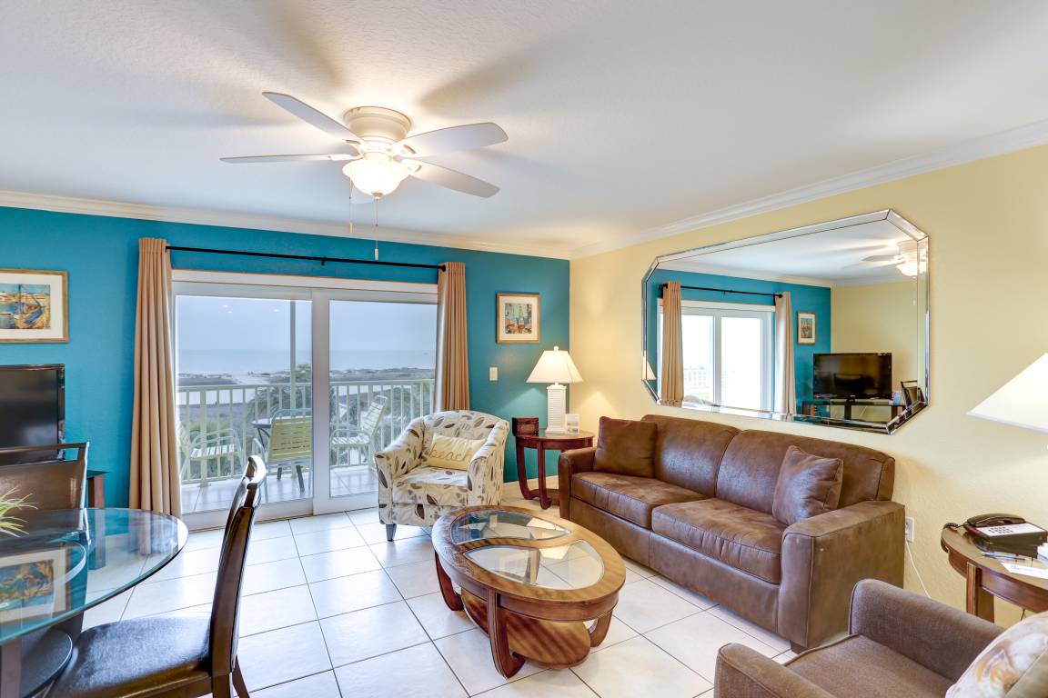 Condo ∙ 1 Bedroom ∙ 4 Guests - Treasure Island, FL