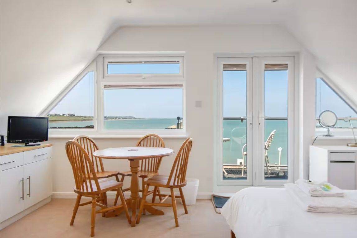 Cottage ∙ 3 Bedrooms ∙ 8 Guests - Herne Bay