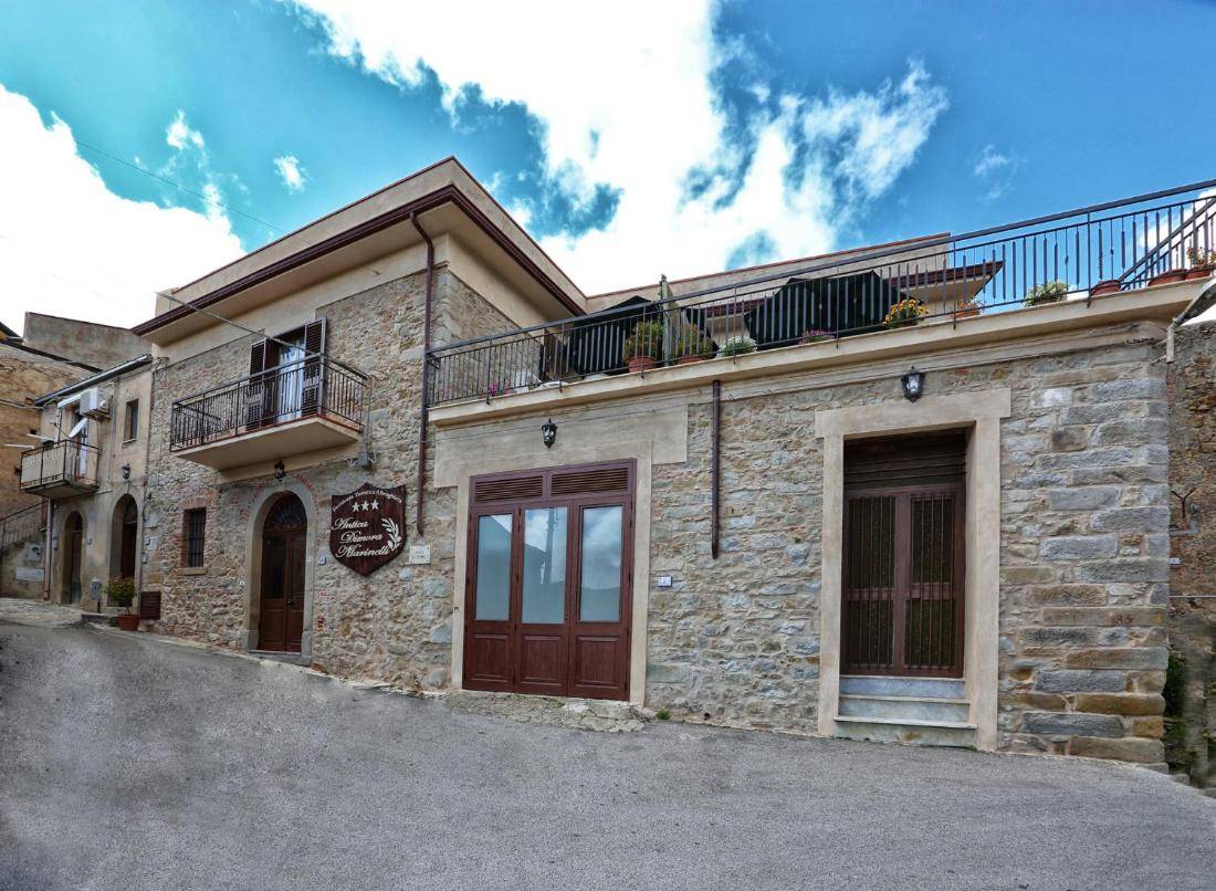 60 M² Ferienhaus ∙ 2 Schlafzimmer ∙ 6 Gäste - Capo d’Orlando