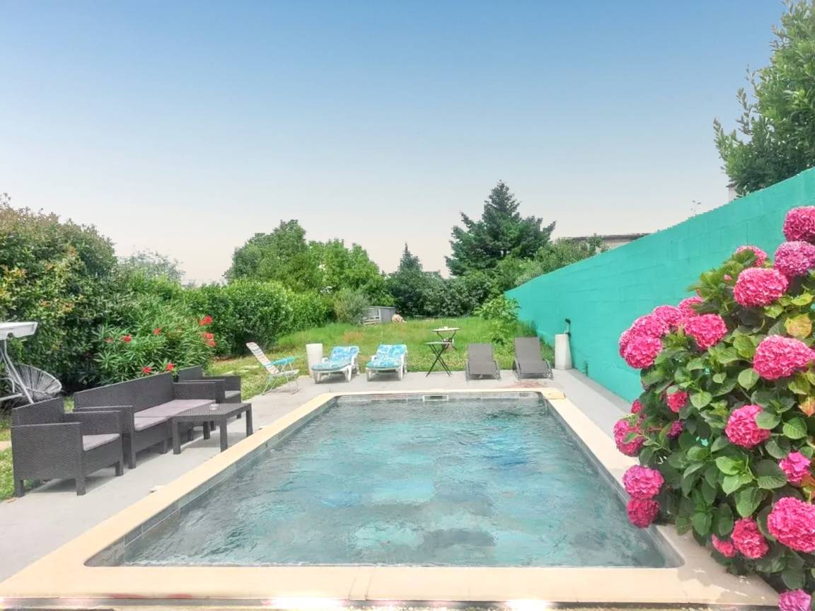 85 M² Villa ∙ 2 Chambres ∙ 8 Personnes - Brignais