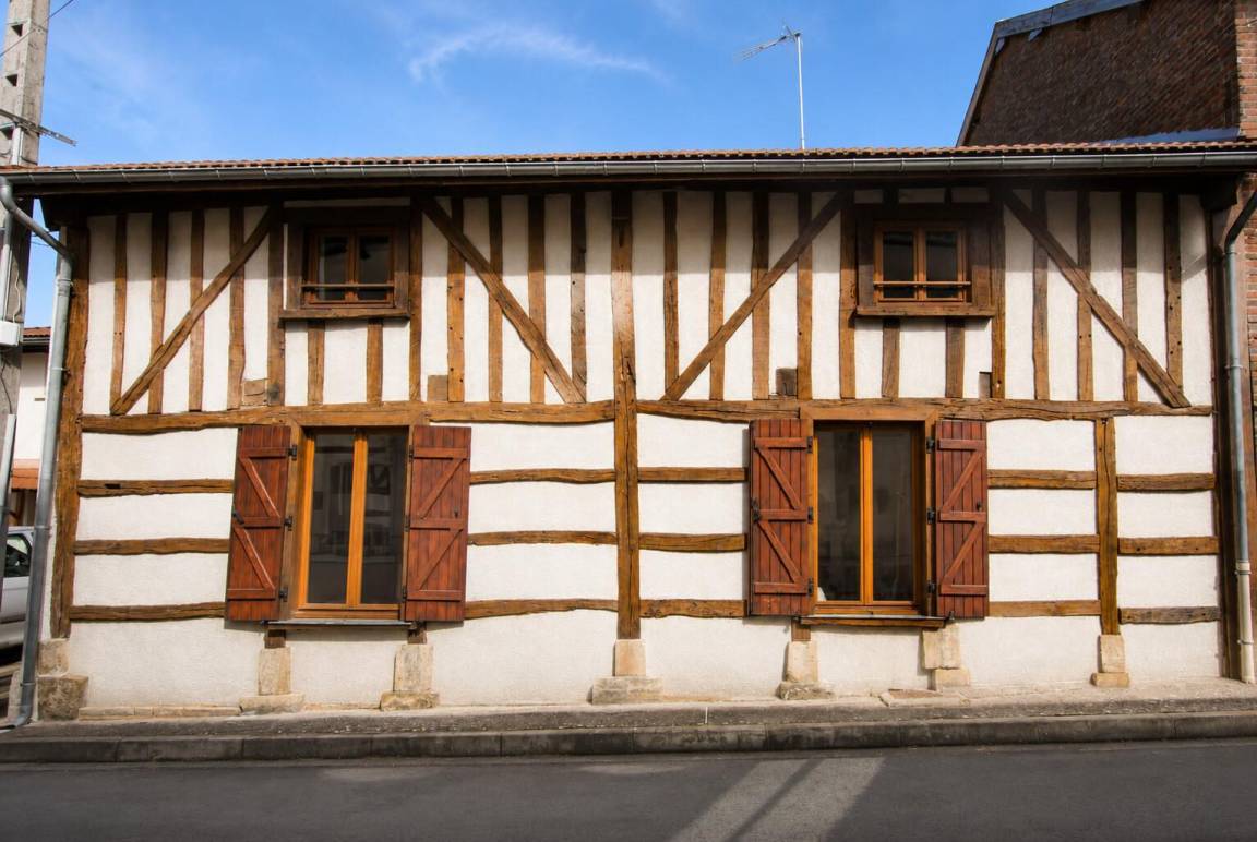 160 M² Gîte ∙ 3 Bedrooms ∙ 6 Guests - Marne