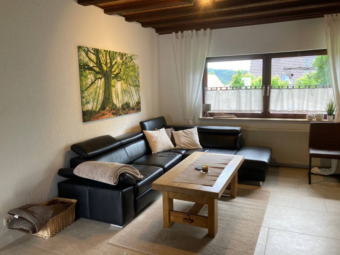 80 M² Ferienwohnung ∙ 2 Schlafzimmer ∙ 4 Gäste - Bad Arolsen