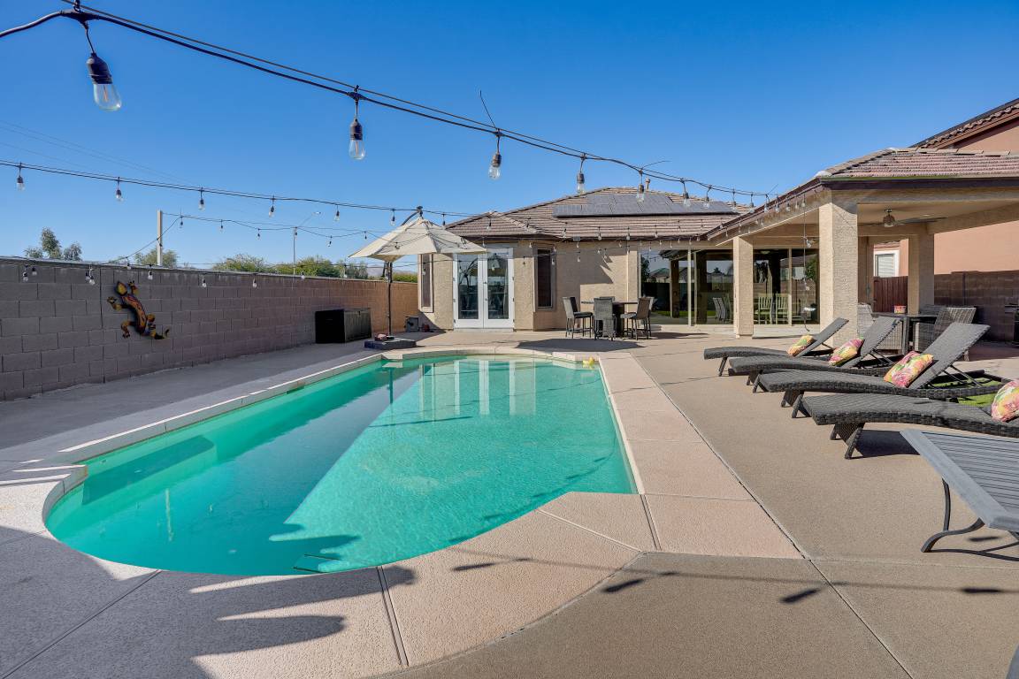 146 M² House ∙ 3 Bedrooms ∙ 6 Guests - Surprise, AZ