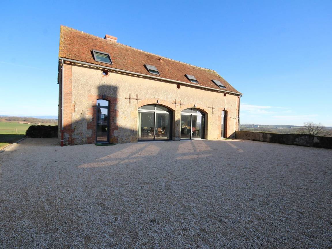 136 M² Landhaus ∙ 2 Schlafzimmer ∙ 4 Gäste - Decize