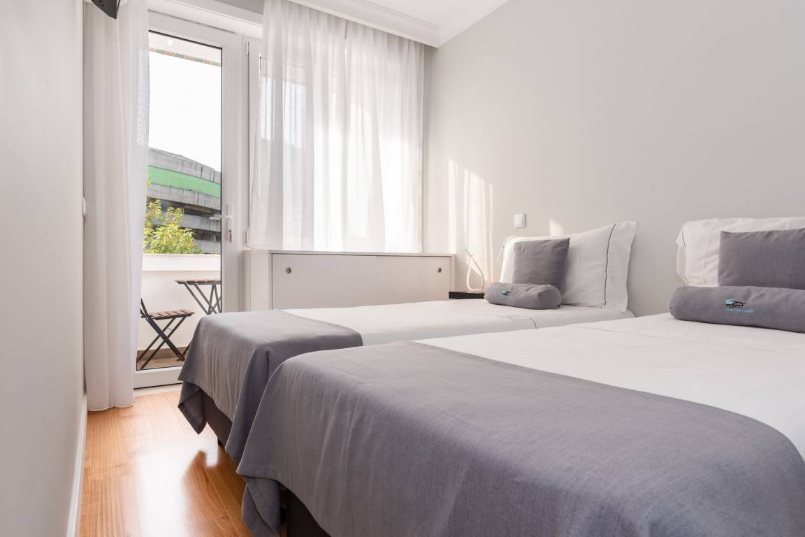145 M² Apartamento ∙ 5 Quartos ∙ 12 Hóspedes - Porto