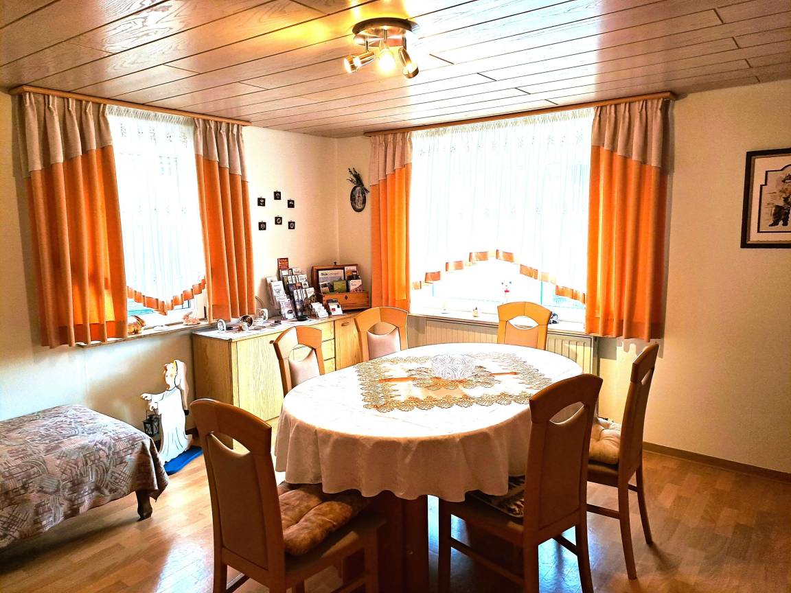 115 M² House ∙ 2 Bedrooms ∙ 4 Guests - Fladungen