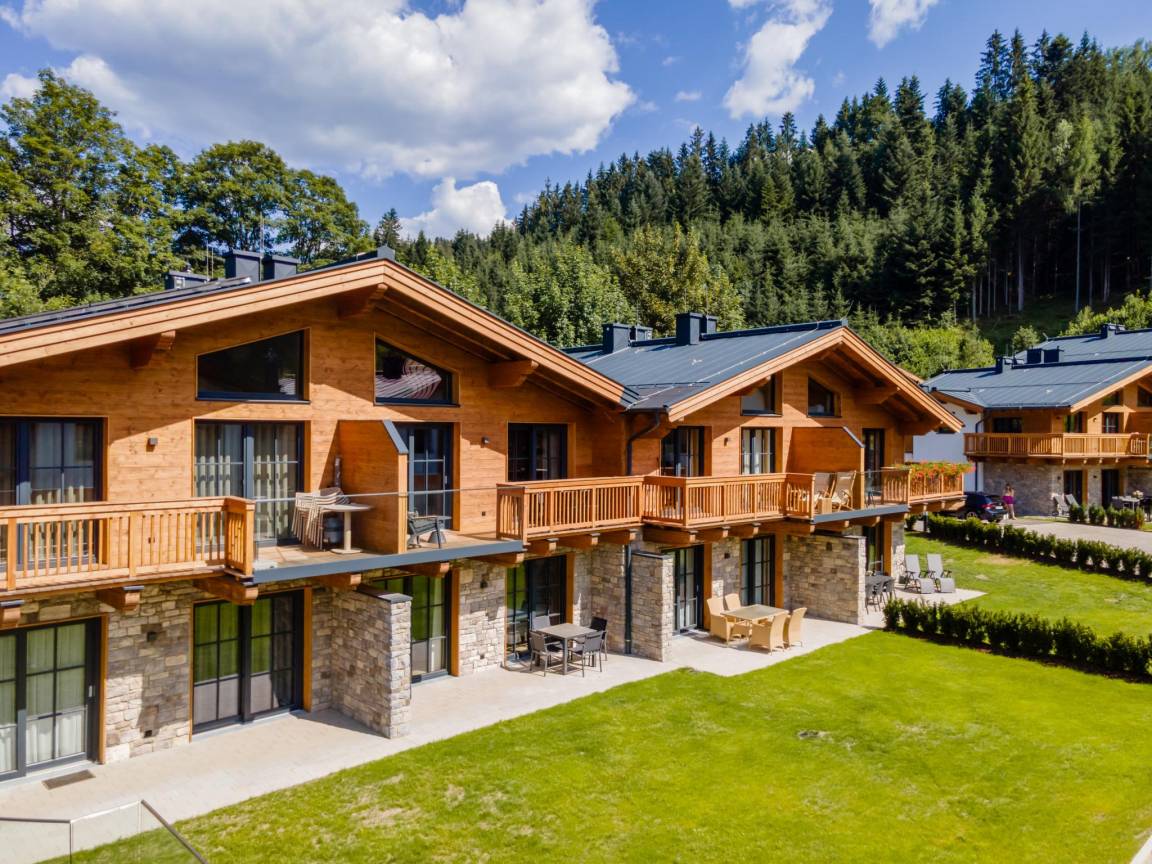135 M² Chalet ∙ 3 Bedrooms ∙ 8 Guests - Flachau