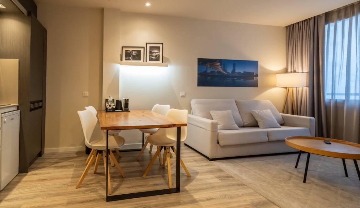 38 M² Apartment ∙ 4 Guests - Bilbao
