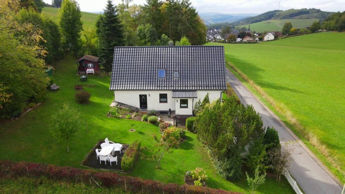 50 M² Ferienwohnung ∙ 1 Schlafzimmer ∙ 3 Gäste - Lennestadt