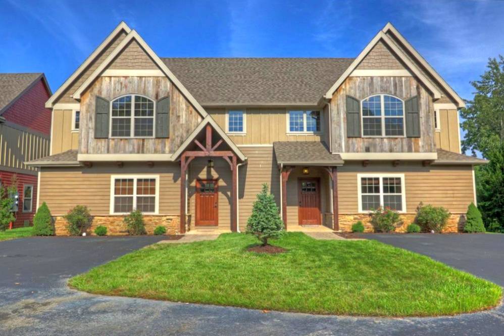 372 M² House ∙ 8 Bedrooms ∙ 24 Guests - Missouri