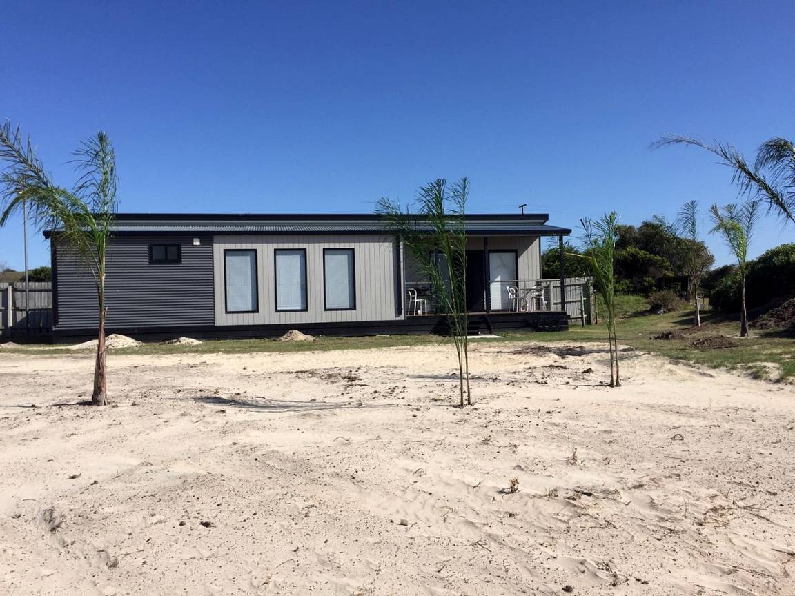 House ∙ 1 Bedroom ∙ 8 Guests - Portland