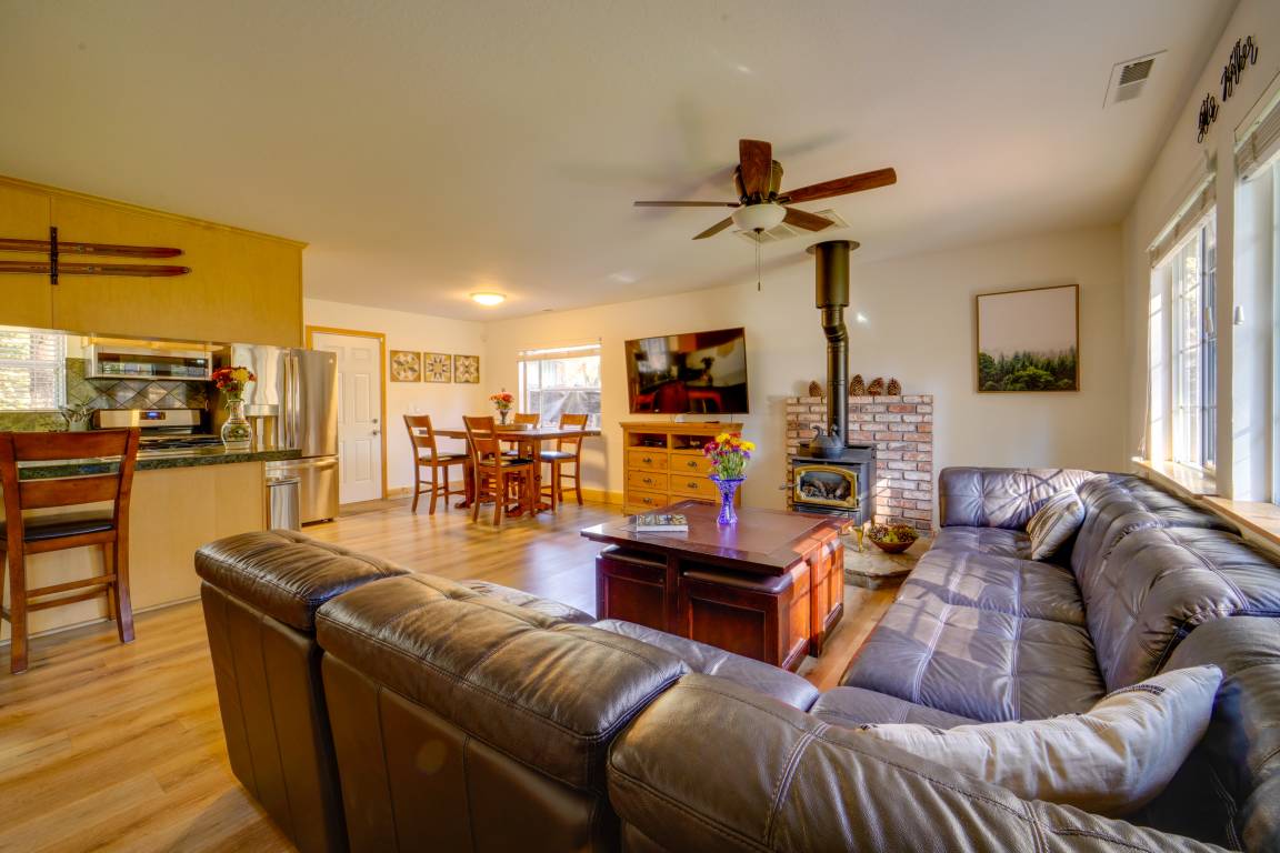 93 M² House ∙ 2 Bedrooms ∙ 6 Guests - Lake Tahoe
