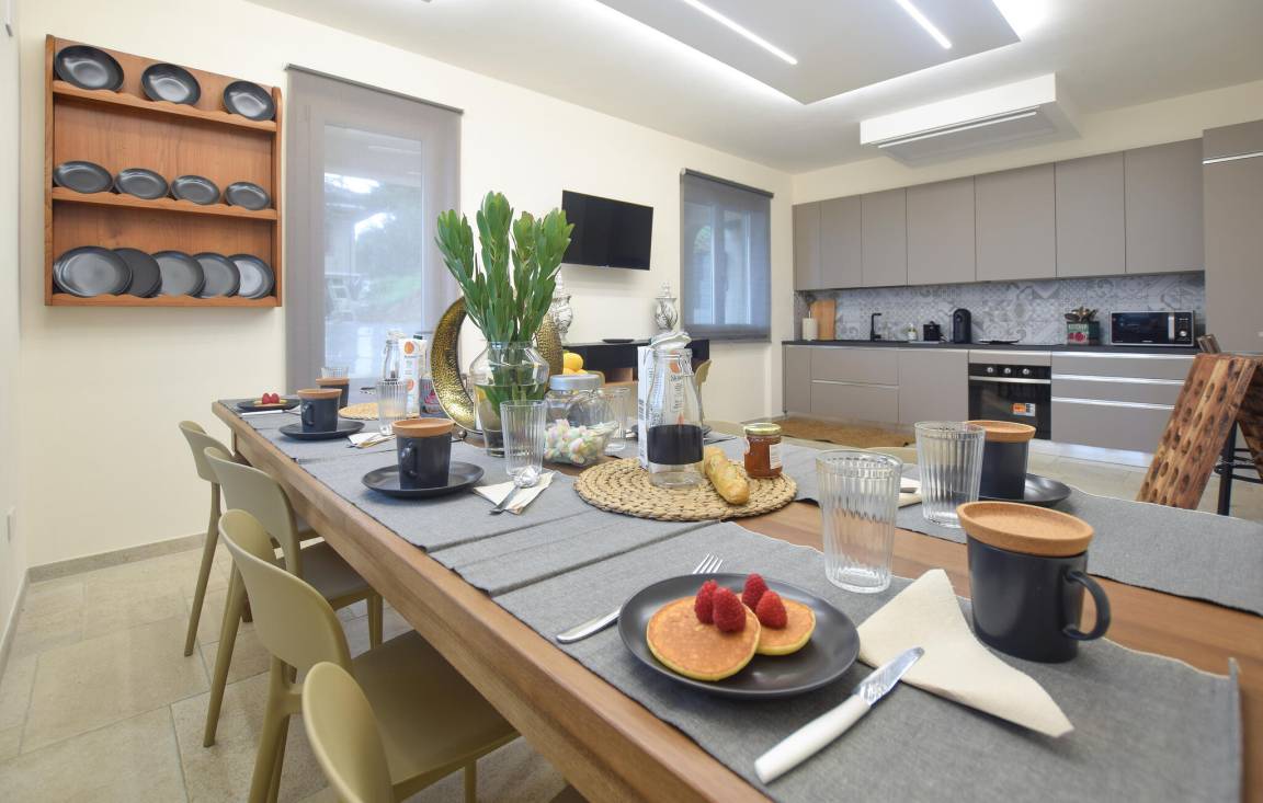 220 M² Ferienhaus ∙ 4 Schlafzimmer ∙ 8 Gäste - Viareggio