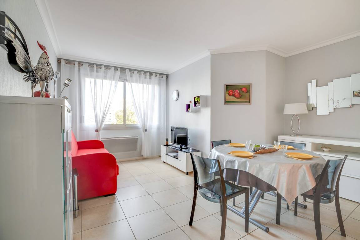 Appartement ∙ 1 Chambre ∙ 4 Personnes - Tassin-la-Demi-Lune