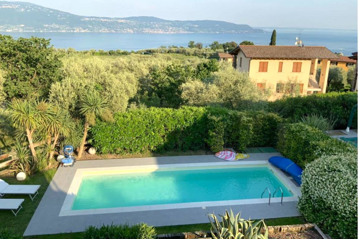 120 M² Apartment ∙ 2 Bedrooms ∙ 4 Guests - Gargnano