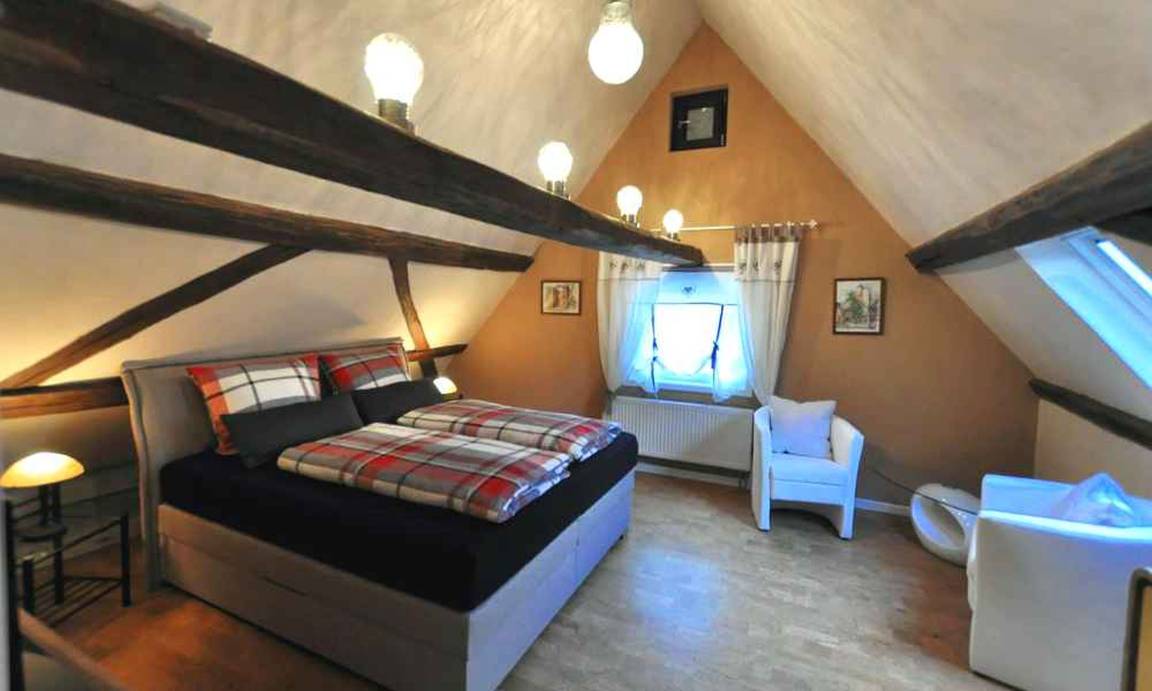 160 M² Ferienhaus ∙ 2 Schlafzimmer ∙ 4 Gäste - Büdingen