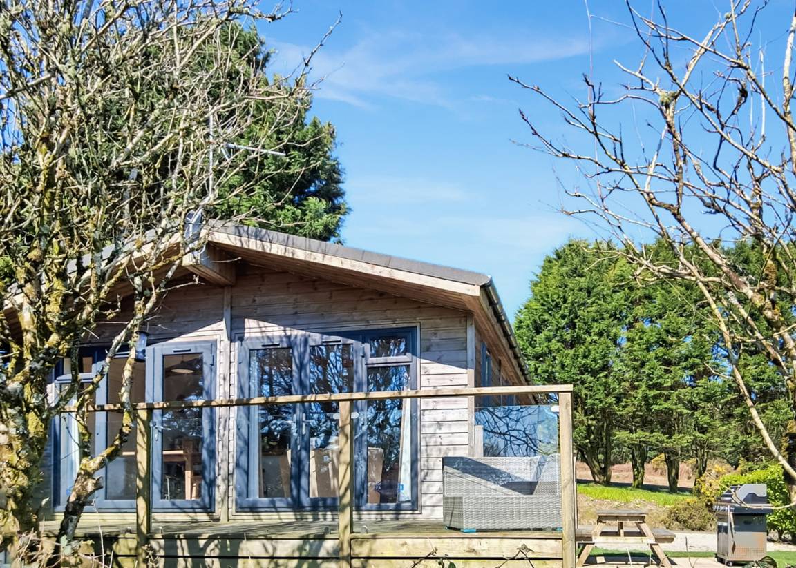 Chalet ∙ 2 Bedrooms ∙ 4 Guests - Pool