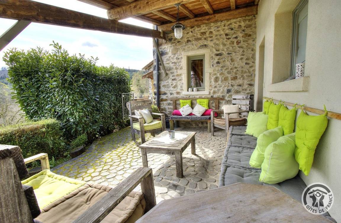 180 M² Gîte ∙ 2 Chambres ∙ 6 Personnes - Beaujolais