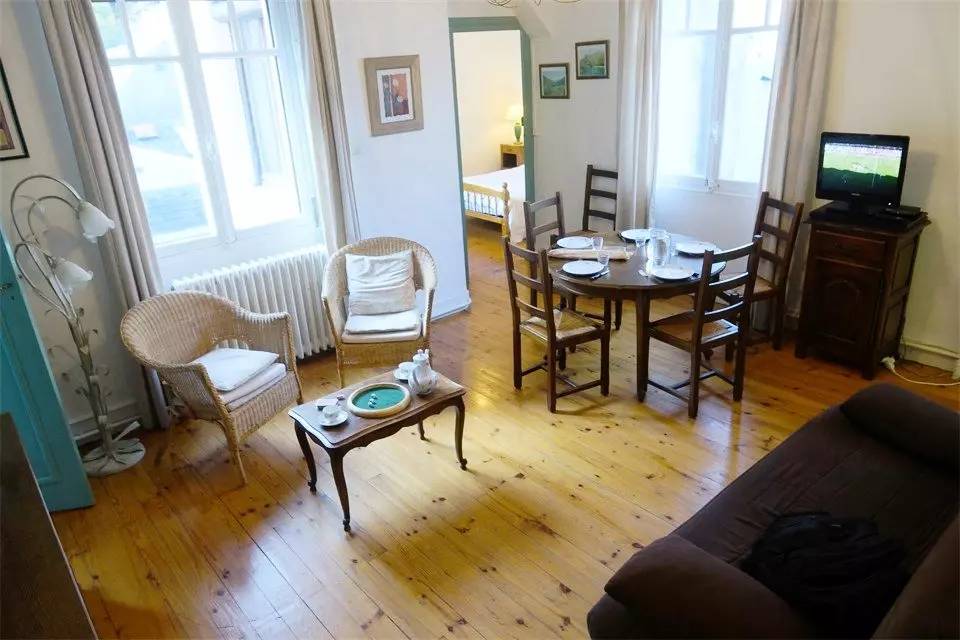 59 M² Apartamento ∙ 2 Habitaciones ∙ 7 Huéspedes - Bagnères-de-Luchon