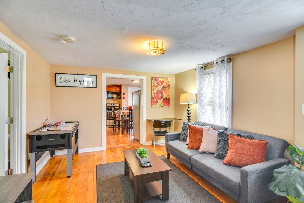 111 M² Apartment ∙ 3 Bedrooms ∙ 6 Guests - Halifax, MA