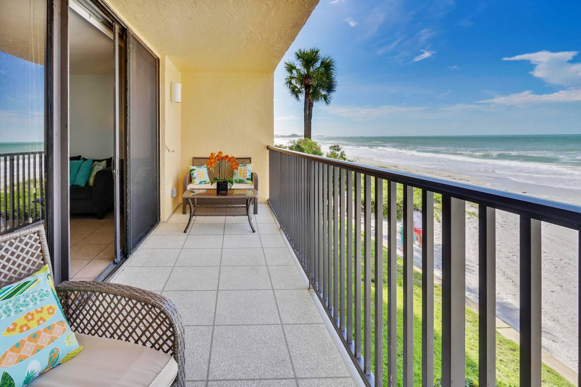 139 M² Condo ∙ 2 Bedrooms ∙ 6 Guests - Madeira Beach, FL
