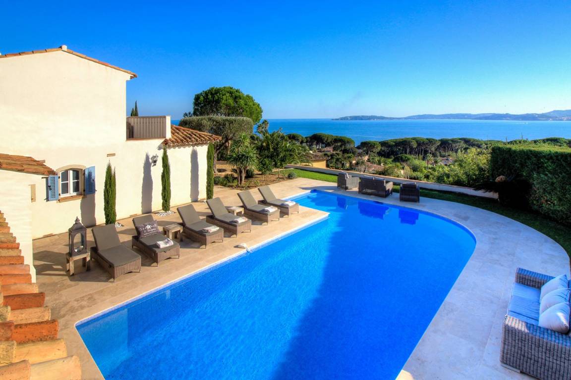 200 M² Villa ∙ 5 Chambres ∙ 10 Personnes - Grimaud