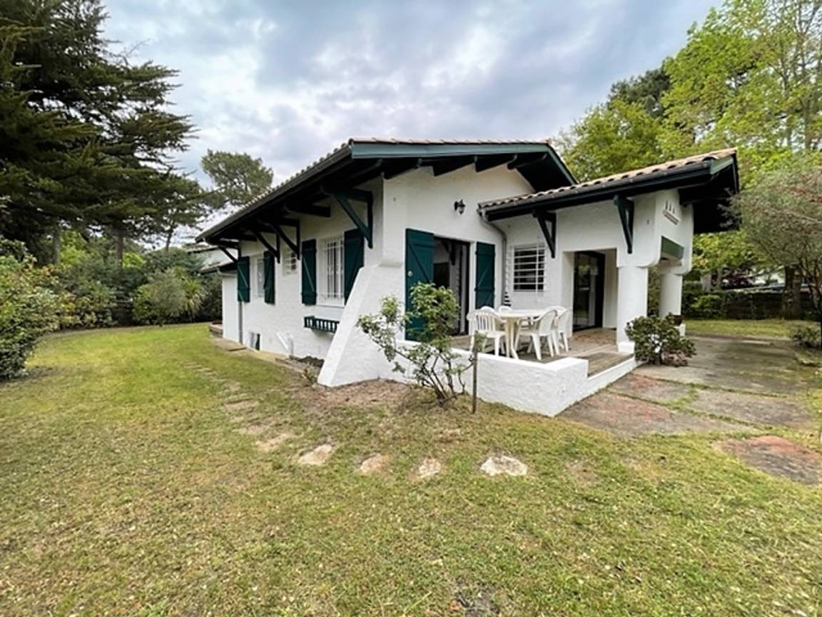 108 M² Villa ∙ 4 Bedrooms ∙ 9 Guests - Arcachon