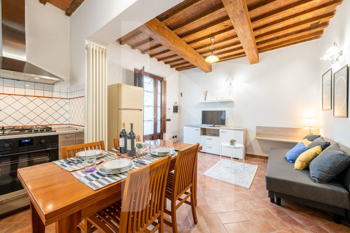 85 M² Apartment ∙ 2 Bedrooms ∙ 5 Guests - Pisa