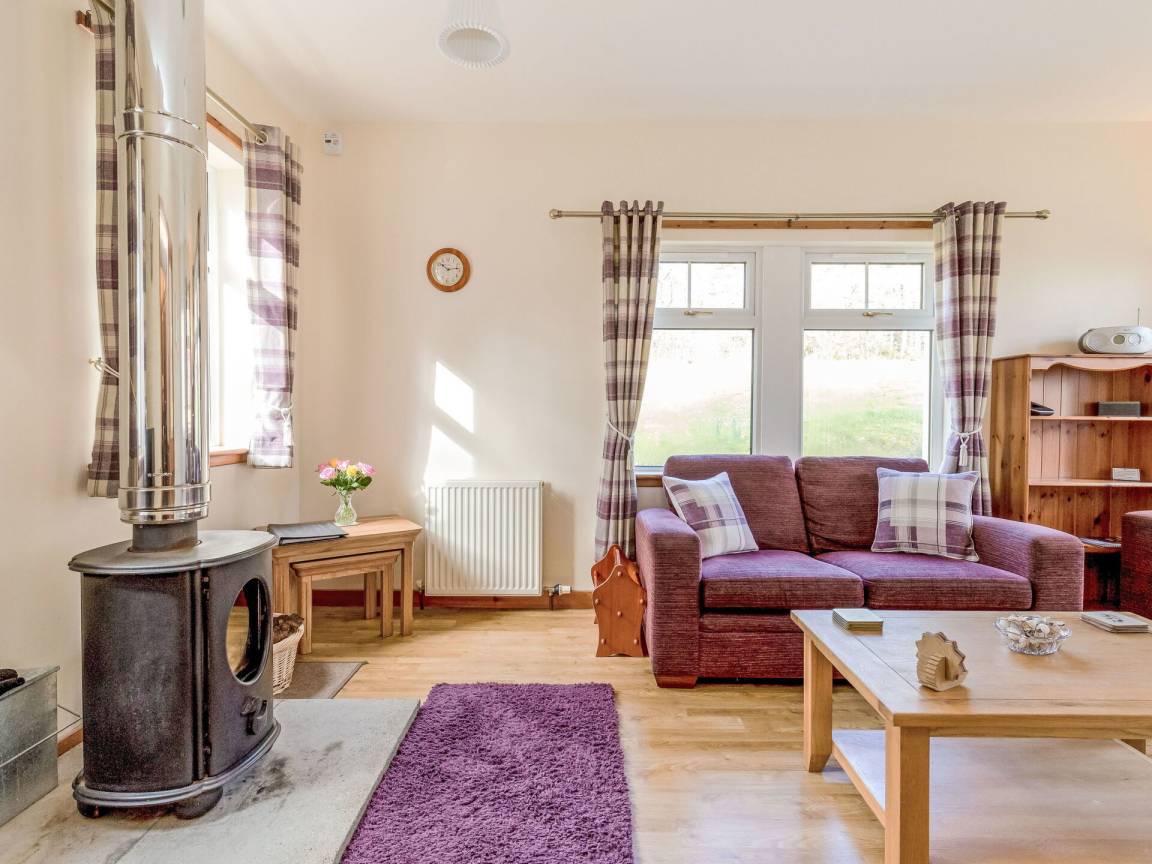 60 M² House ∙ 2 Bedrooms ∙ 4 Guests - Loch Doon