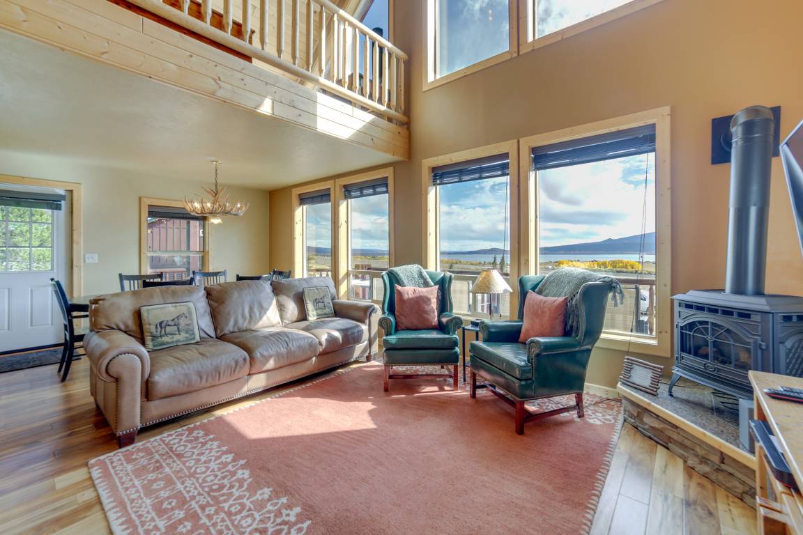 264 M² House ∙ 4 Bedrooms ∙ 12 Guests - Henrys Lake, ID